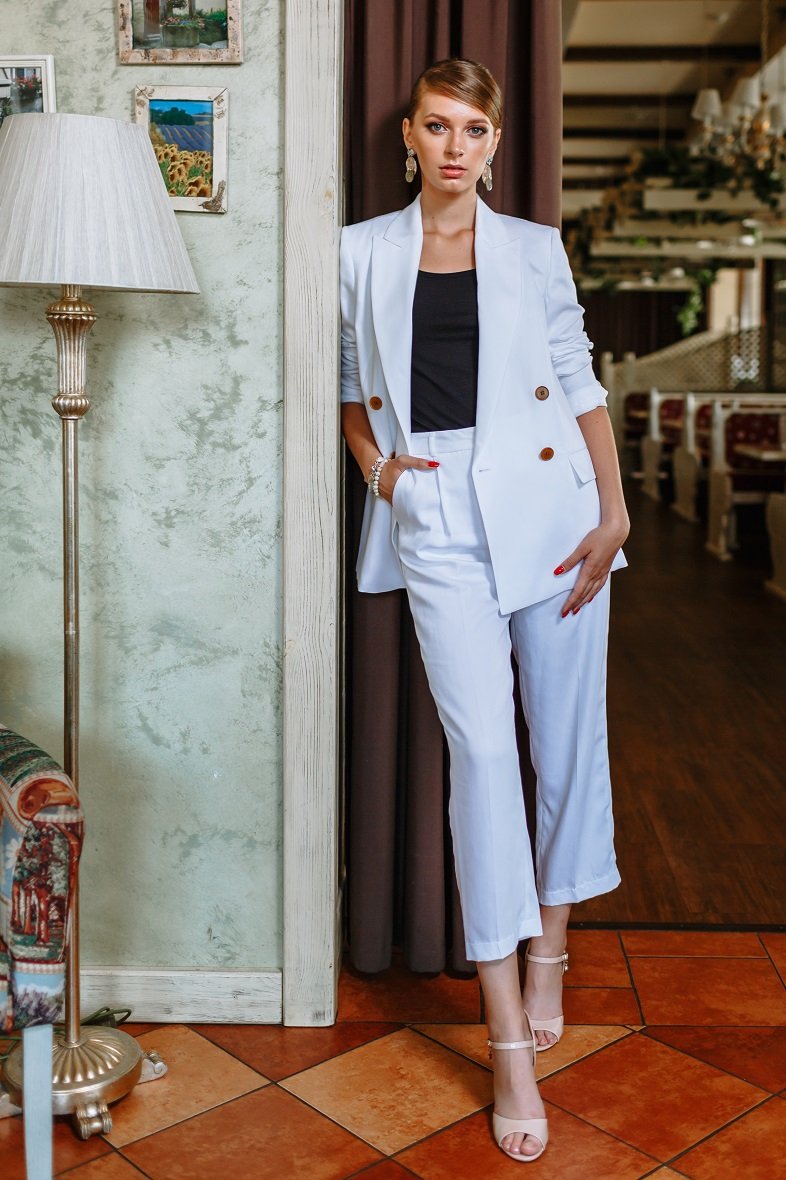 Designer Evening Suits for Women | Womens Occasion Suits | Prom Suits ...